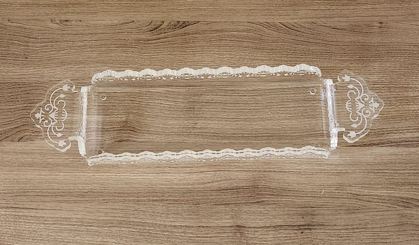 Plexi art by zeena – Acrylic & Plexi customizing | By Zeena Hayek